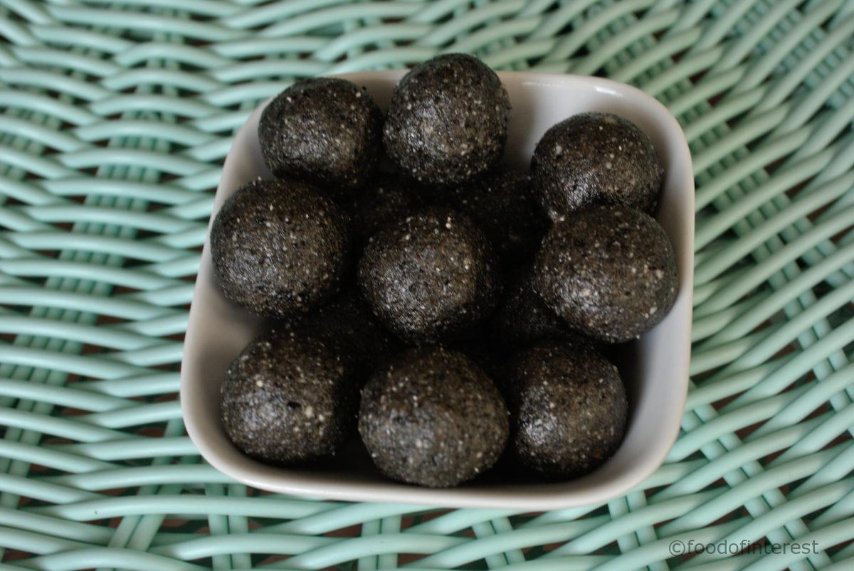 Yellu Chigli | Til Ke Ladoo | Sesame Seeds Ladoo | Sweet Recipes – Food ...