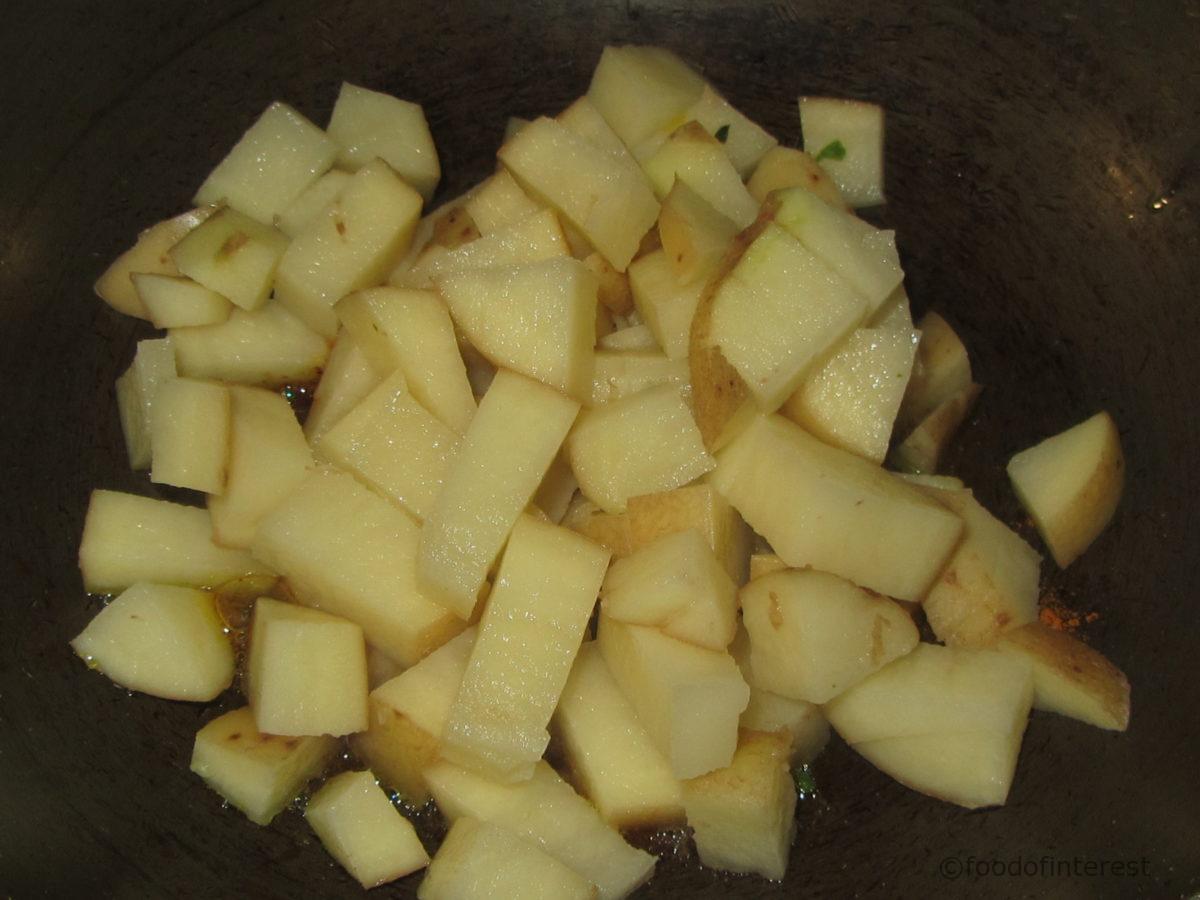 Aloo Mooli Saag | Potato Radish Leaves Sabzi | Sabzi Recipes – Food Of ...